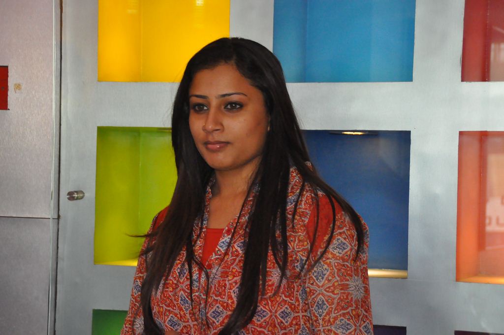 Sarika Photoshoot Stills, Sarika Images, Gallery, Hot Stills, Photos ...