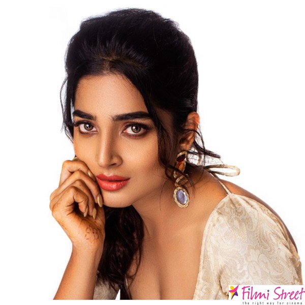 Anagha images, new photos, latest stills on instagram