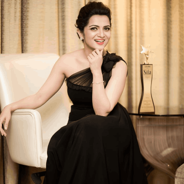 Dhivyadharshini images, new photos, latest stills on instagram