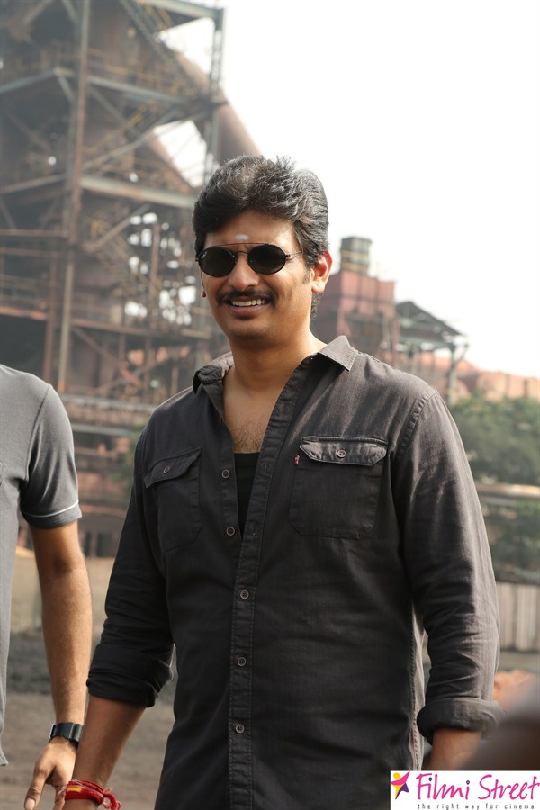 Seeru images, stills, first look posters, photos, pics