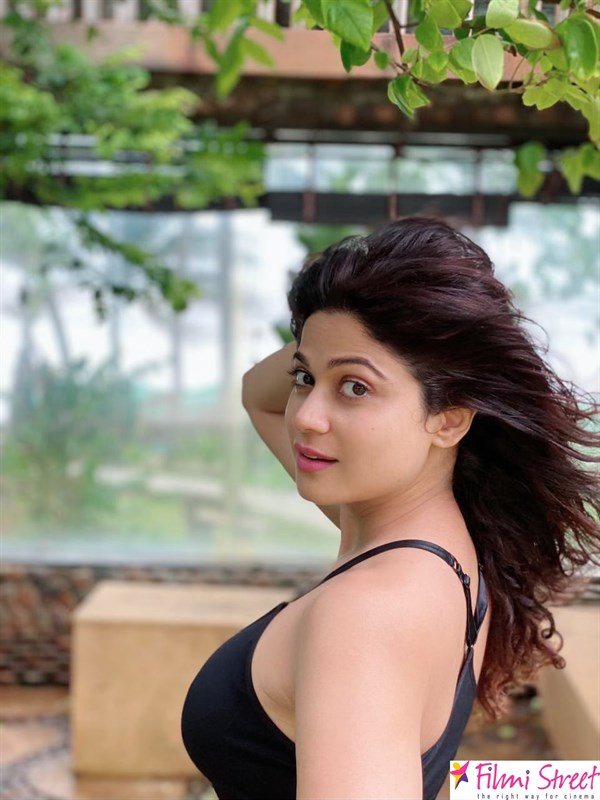 Shamitha Shetty images, new photos, latest stills on instagram