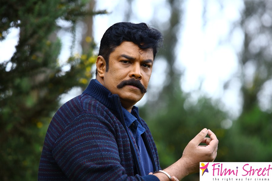 Iruttu movie stills | Sundar C| Sai Dhanshika